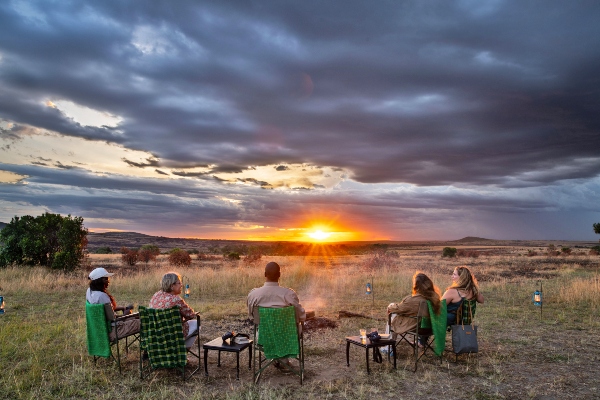 Masai Mara Picnic Lunch & Bush Dinners | Sundowners in Maasai Mara